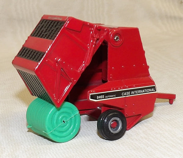#274FO 1/64 Case-IH 8465 Round Baler with Bale - No Package, AS IS ...