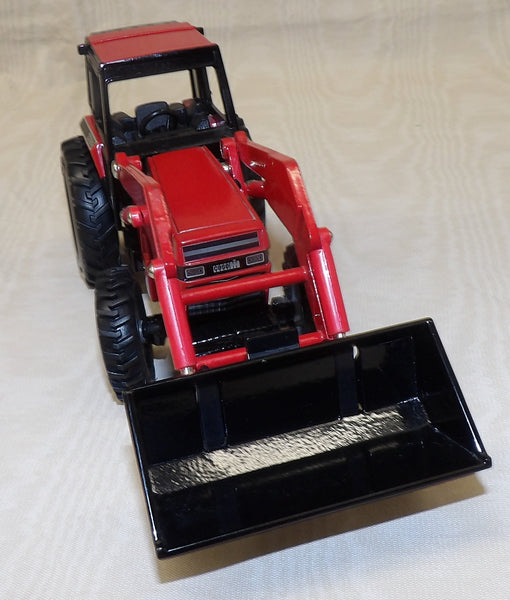 #4608 1/32 Case-IH 2294 MFWD Tractor with Loader - Broken Muffler, AS ...